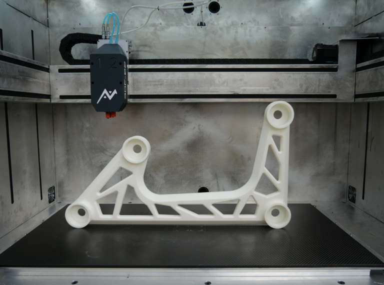 Imprimante 3D multi-procédés : la polyvalence industrielle